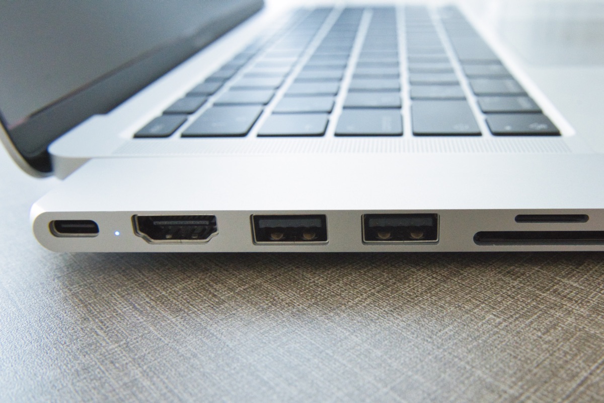 MacBook専用USB-Cハブ「SATECHI USB-C PRO HUB SLIM」レビュー｜おすすめの直挿し一体型7-in-2ハブ ...