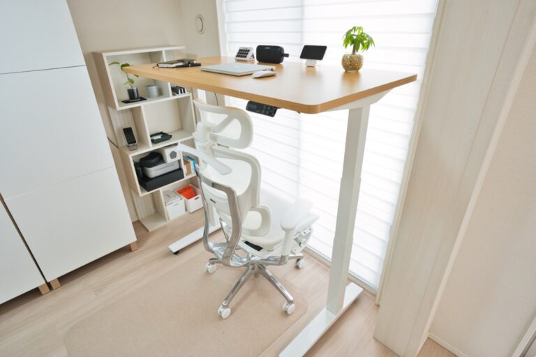 電動昇降式デスク『FlexiSpot E7H』レビュー｜進化したコの字型フレームで安定感が向上 | cotolia