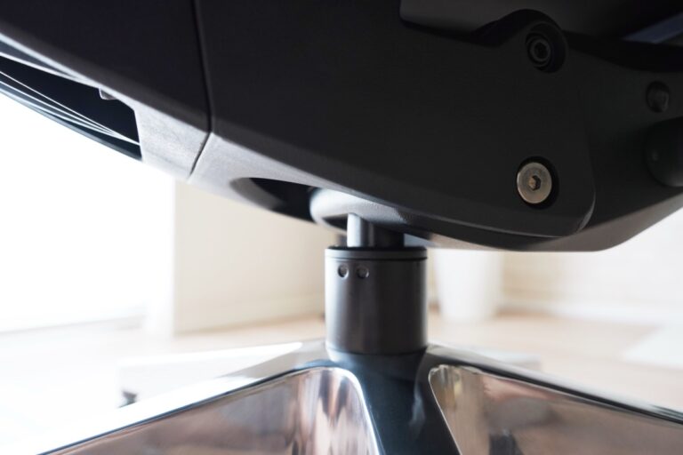 高機能でコスパ抜群のオフィスチェア『FlexiSpot C2』レビュー｜ちょっとコンパクトで小柄な人にもおすすめ | cotolia